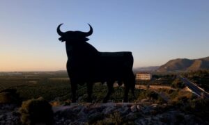 24 Symbols of Strength and Their Meanings - How to Recognize and ...